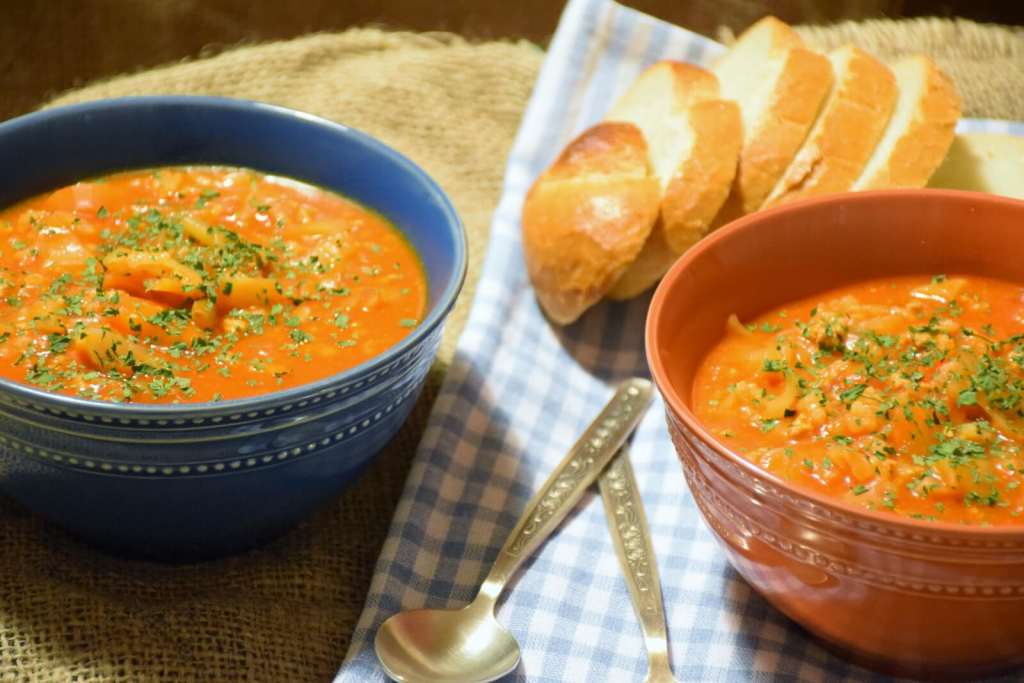 Kupus čorba sa mlevenim mesom i paradajzom | Recepti