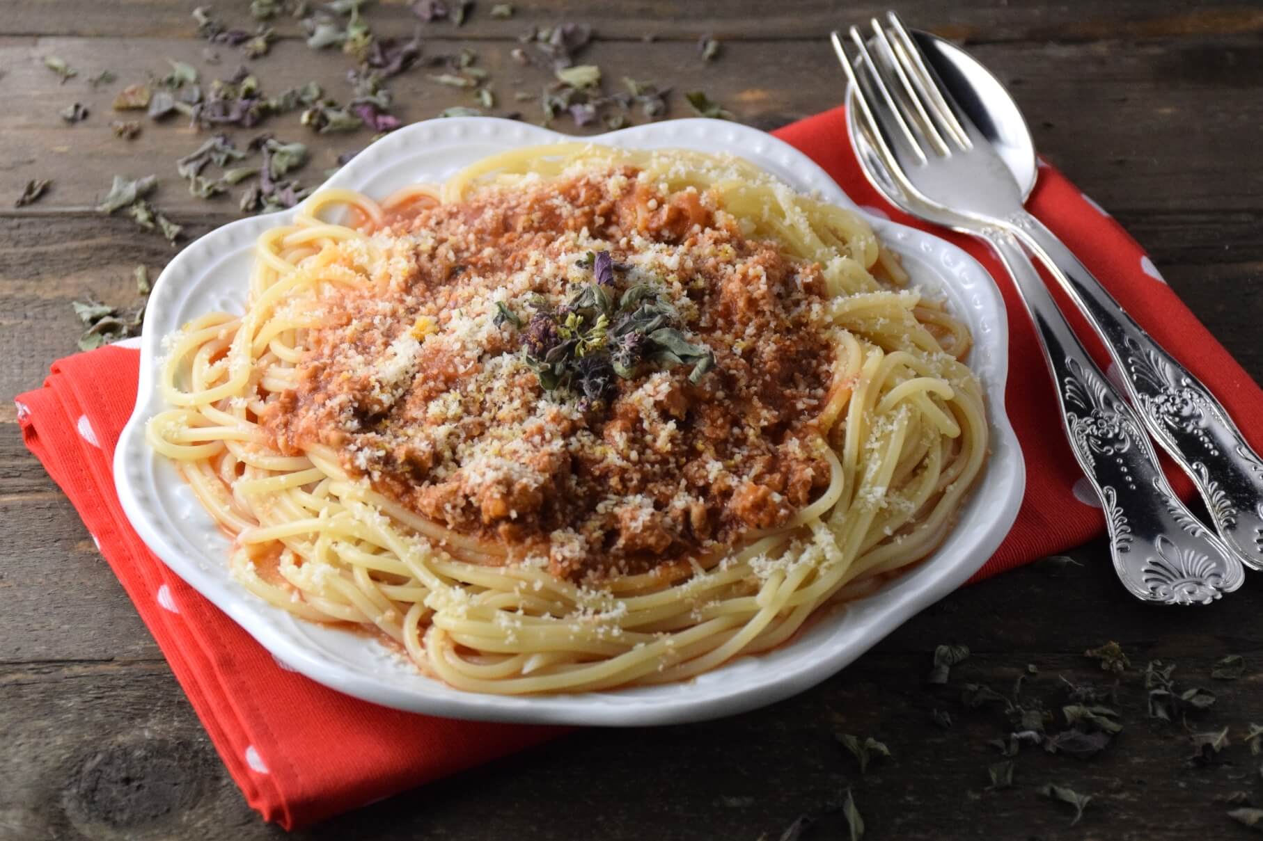 Bolonjeze sos na jednostavan način | Recepti